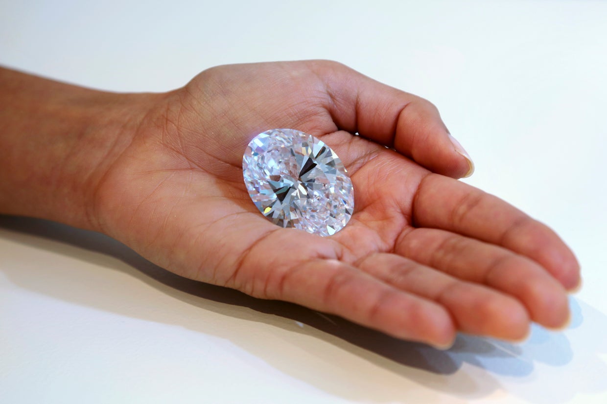 Massive flawless diamond goes to auction