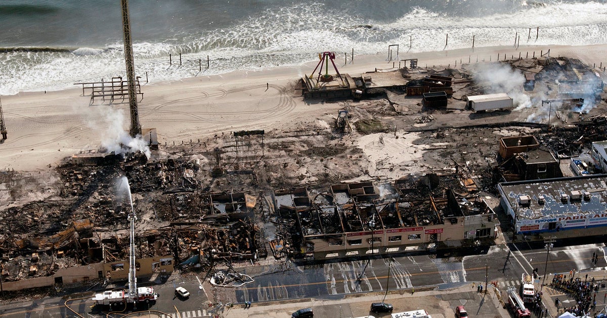 Jersey boardwalk fire's hot spots may slow search for cause - CBS News