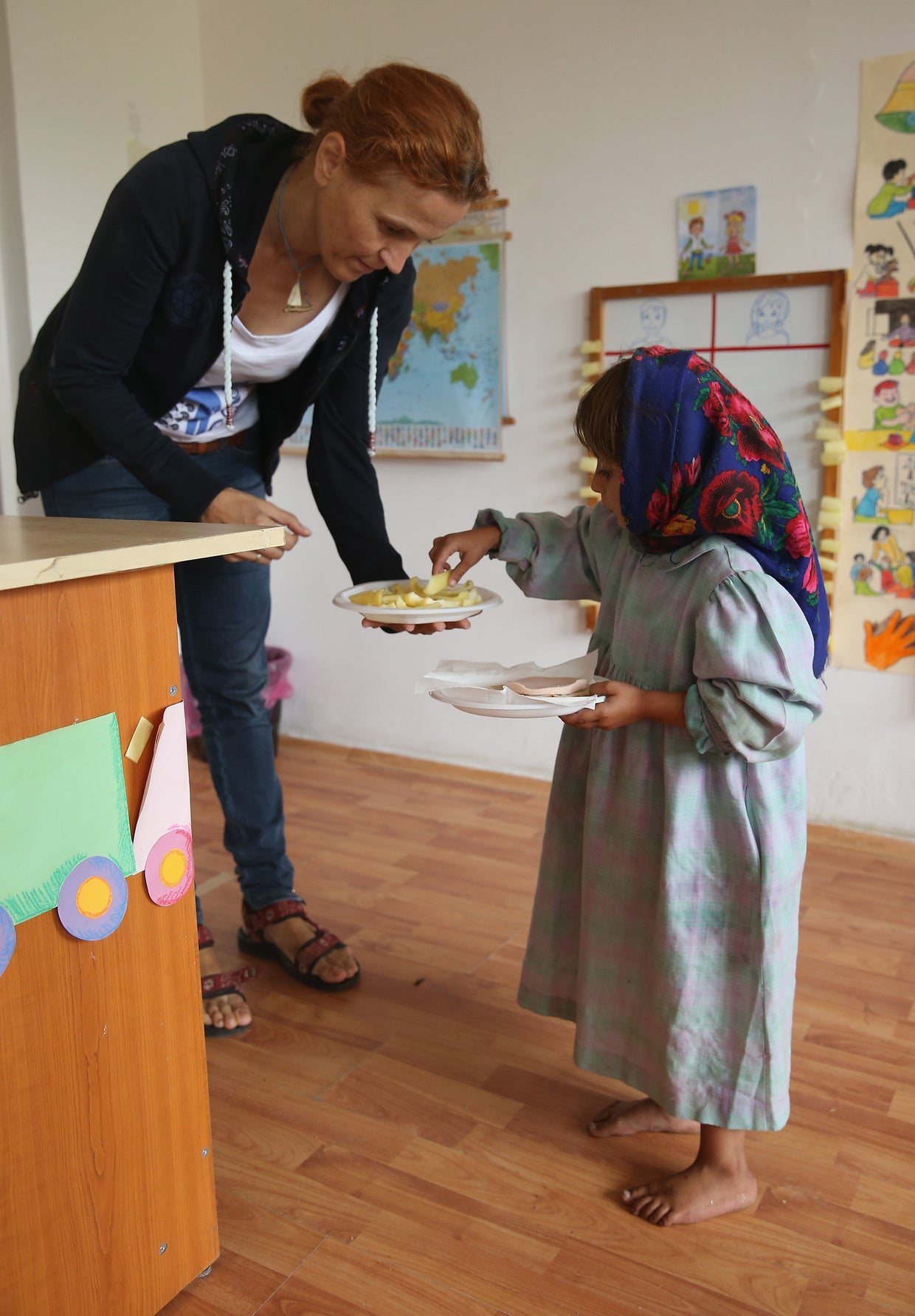 Combating poverty in Roma settlement