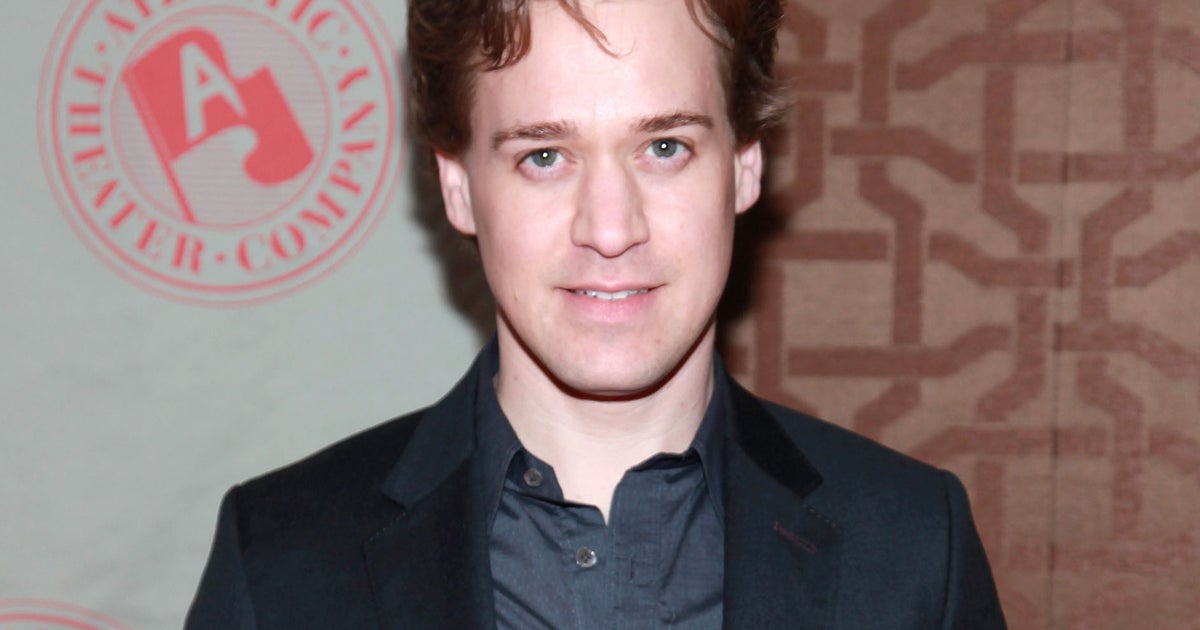 T.R. Knight weds longtime boyfriend - CBS News