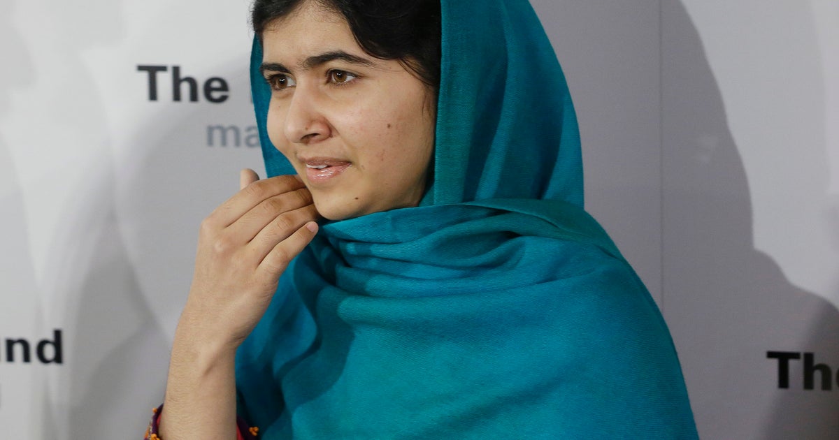 Obama meets Malala at the White House - CBS News