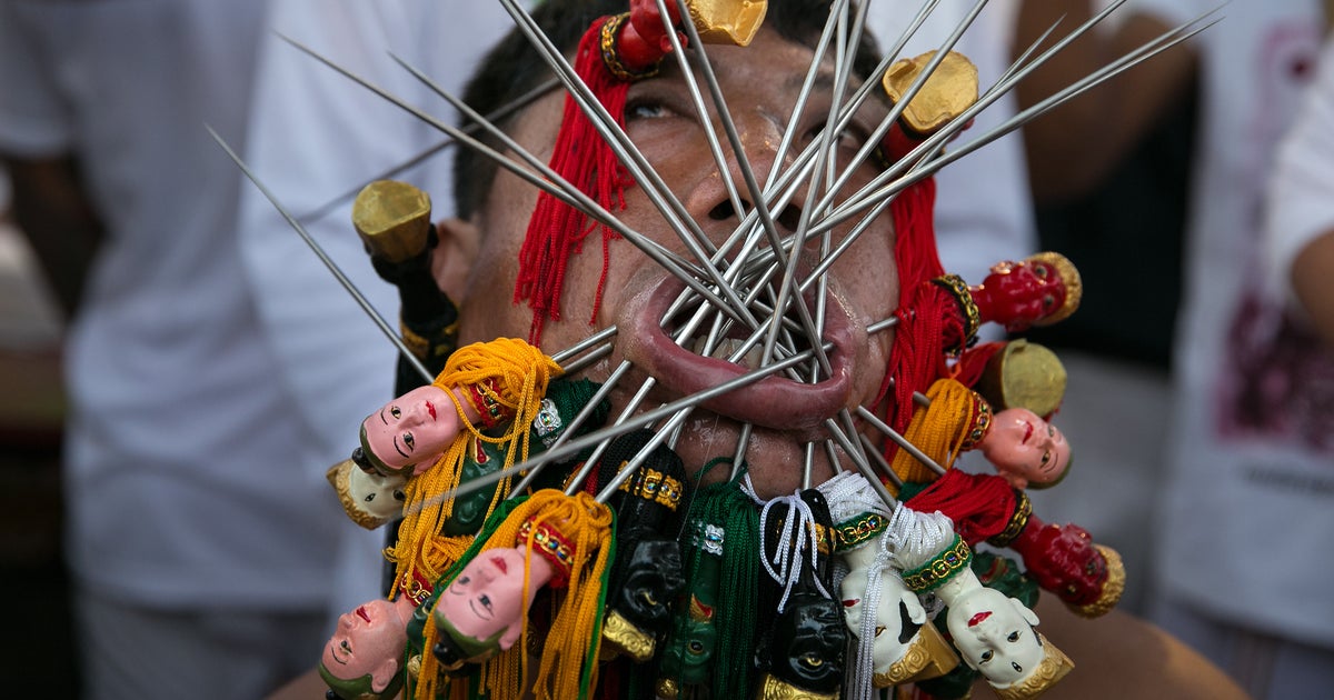 Humans "skewered" at vegetarian festival