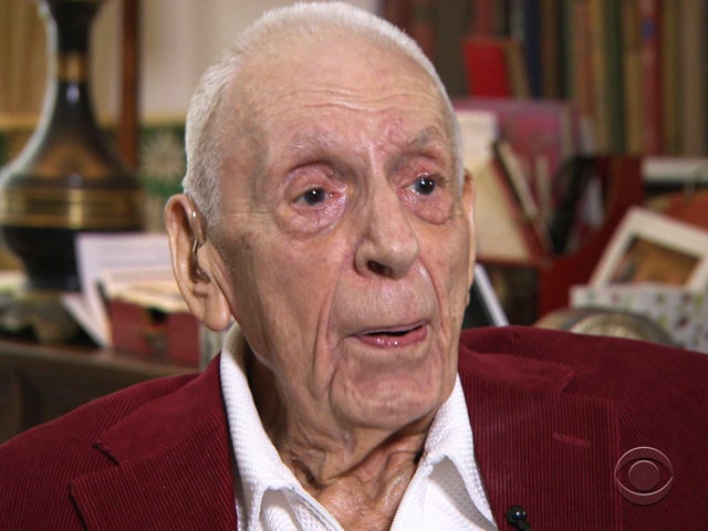 Chaos of "War of the Worlds" remembered 75 years later - CBS News