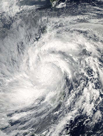 Powerful typhoon slams Philippines