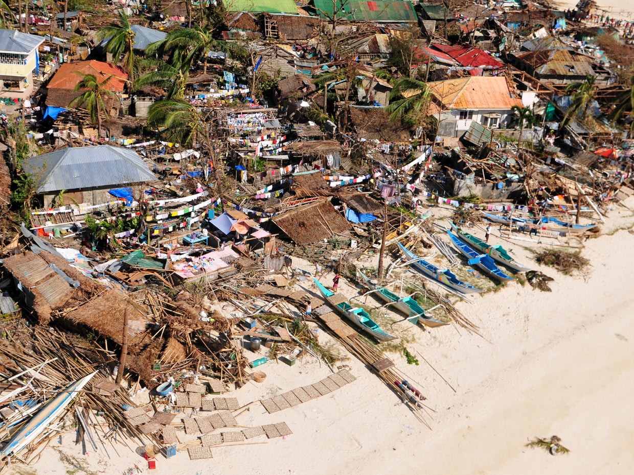 Powerful typhoon slams Philippines