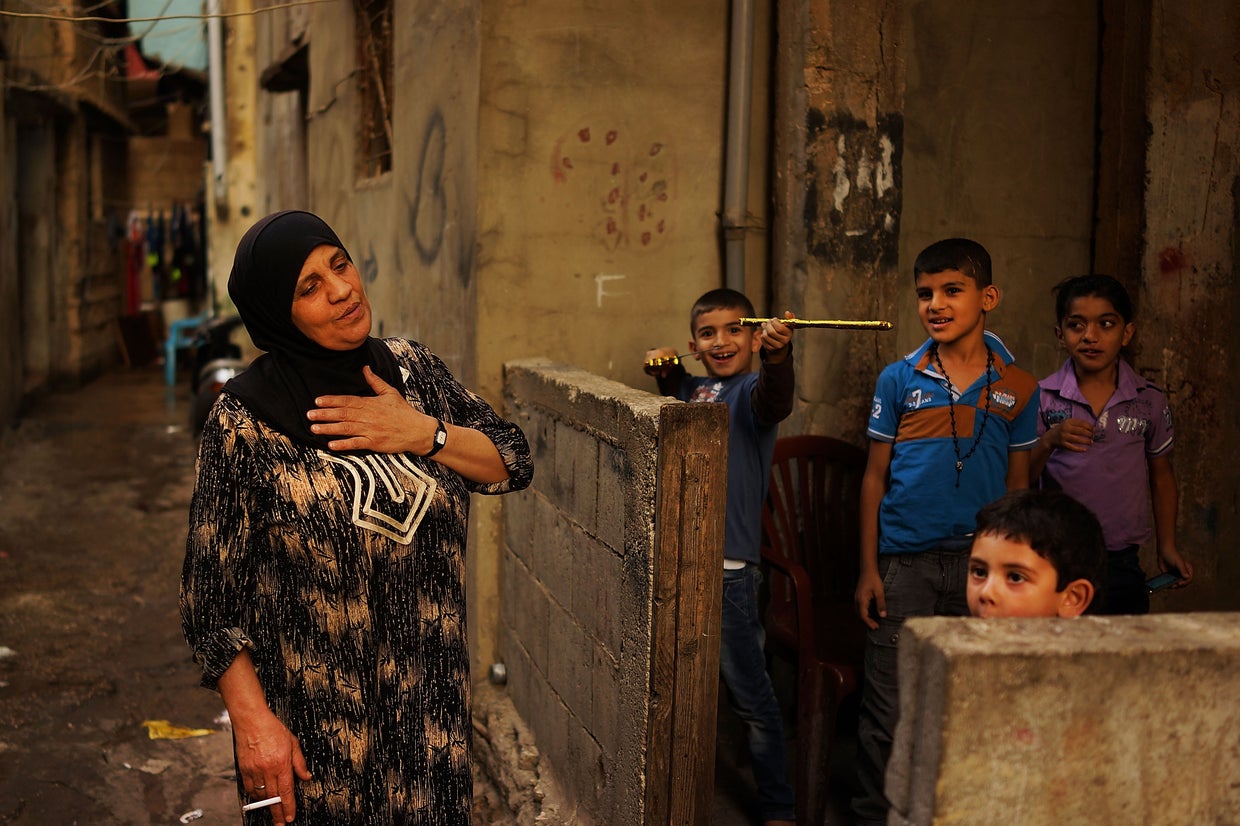 Syrian refugees flood Lebanon
