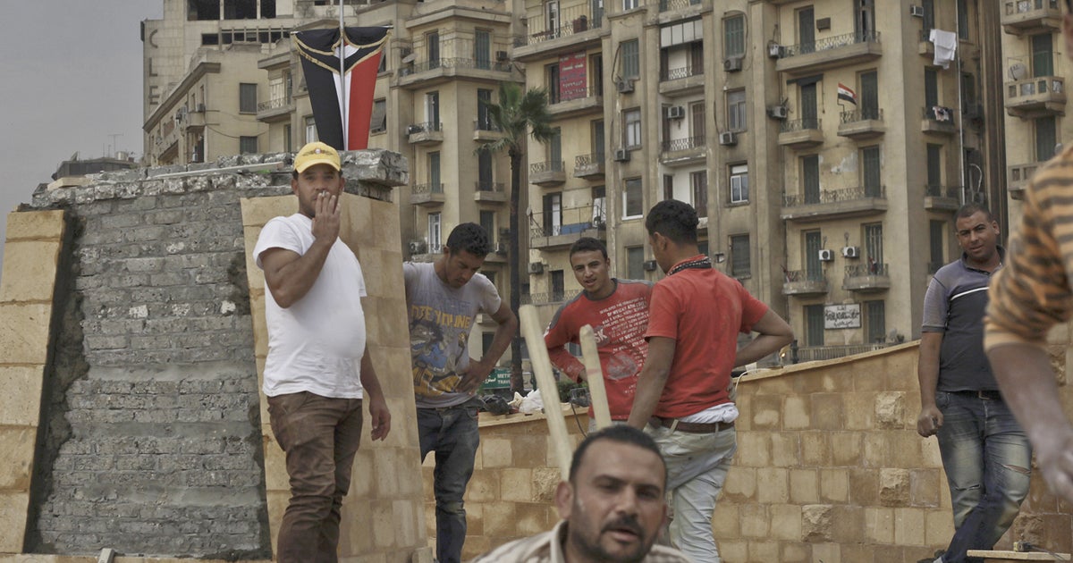 Tahrir Square memorial brings new protests in Egypt - CBS News