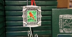 George W. Bush painting featured on Christmas ornament - CBS News