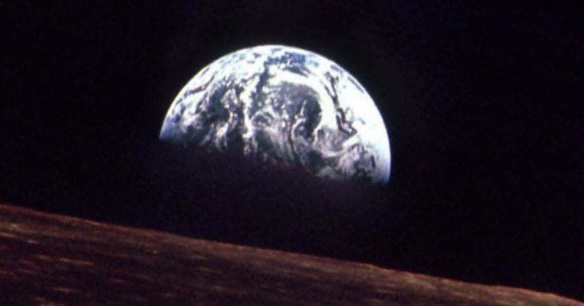 Earthrise on Christmas Eve remembered, 45 years later - CBS News