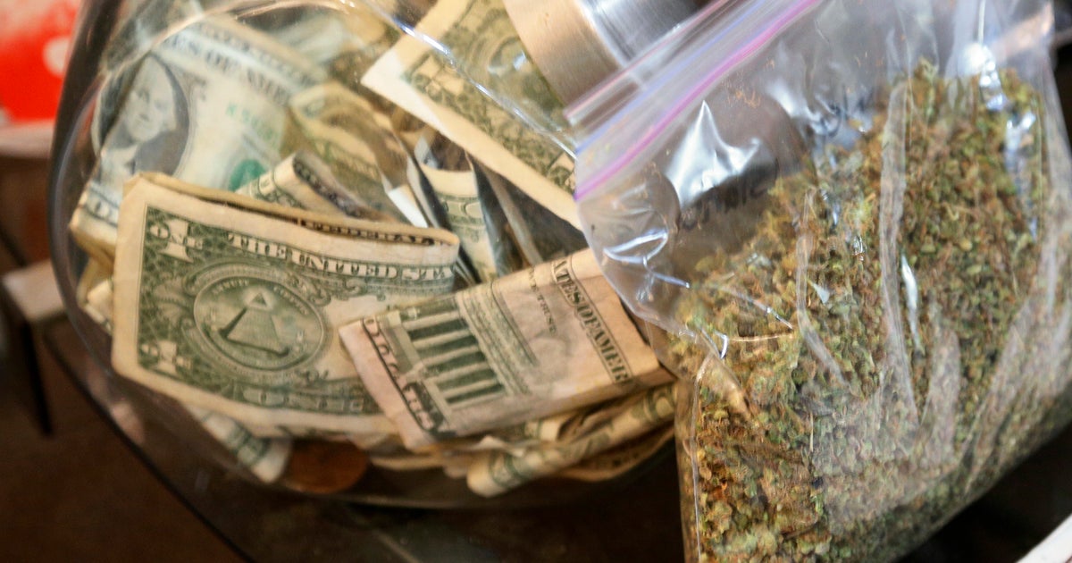 Pot bank begs for access to nation's banking system - CBS News