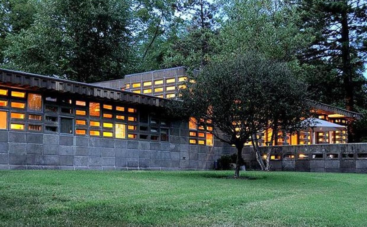 5 homes on the market designed by famous architects