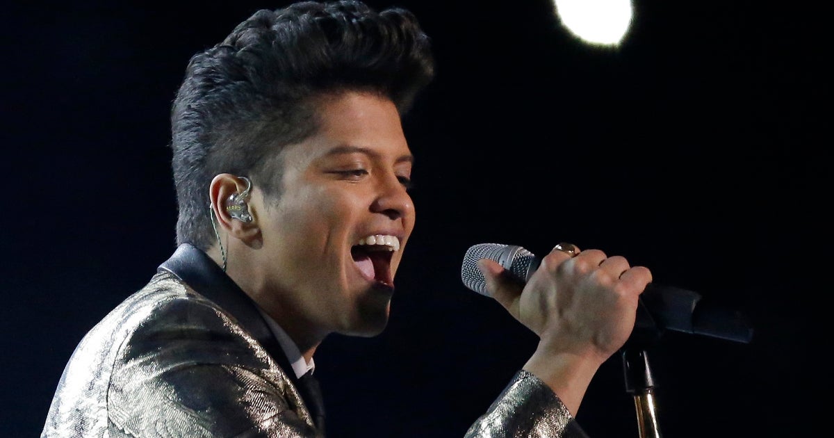 Bruno Mars delivers red-hot set at Super Bowl - CBS News