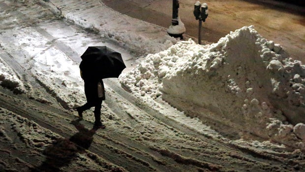 Snow storm pounds Midwest, Northeast again - second in a week - CBS News