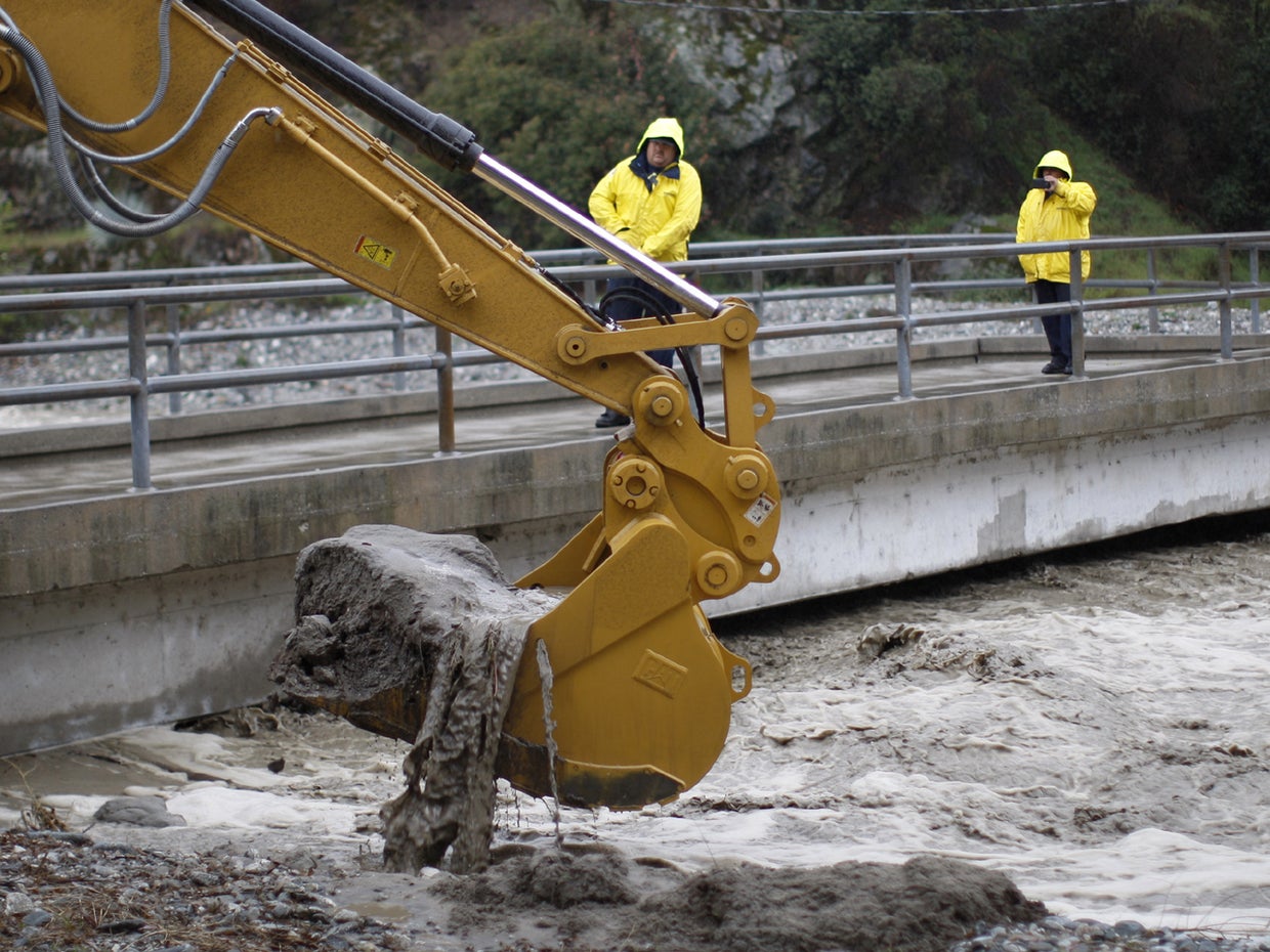 Rain creates rivers of mud in California