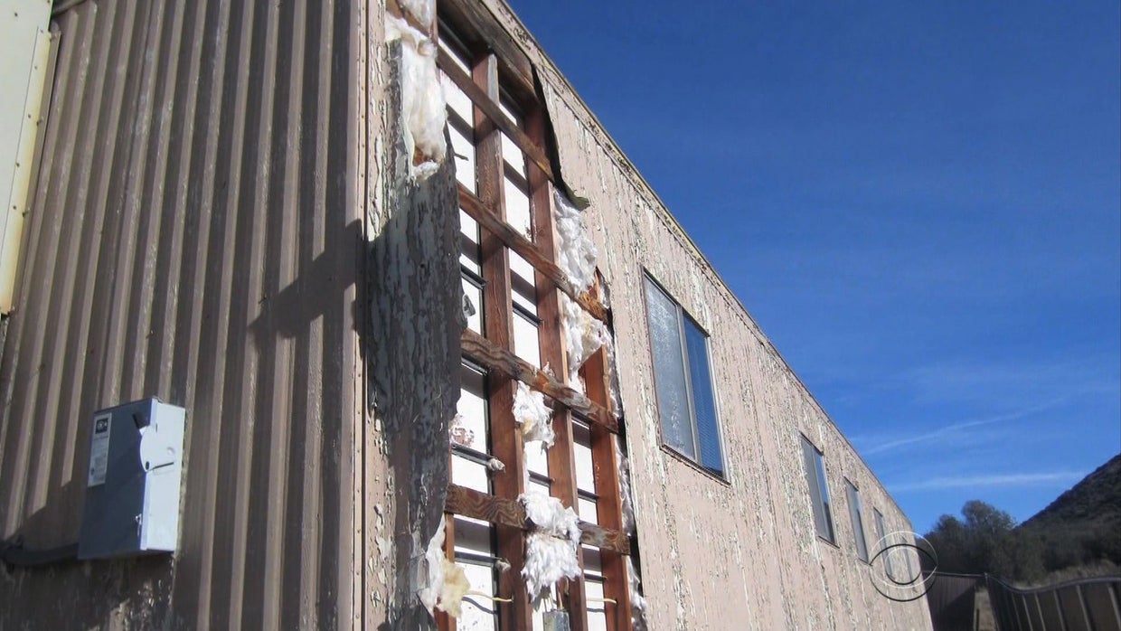 Empty government buildings cost taxpayers more than $1 billion - CBS News