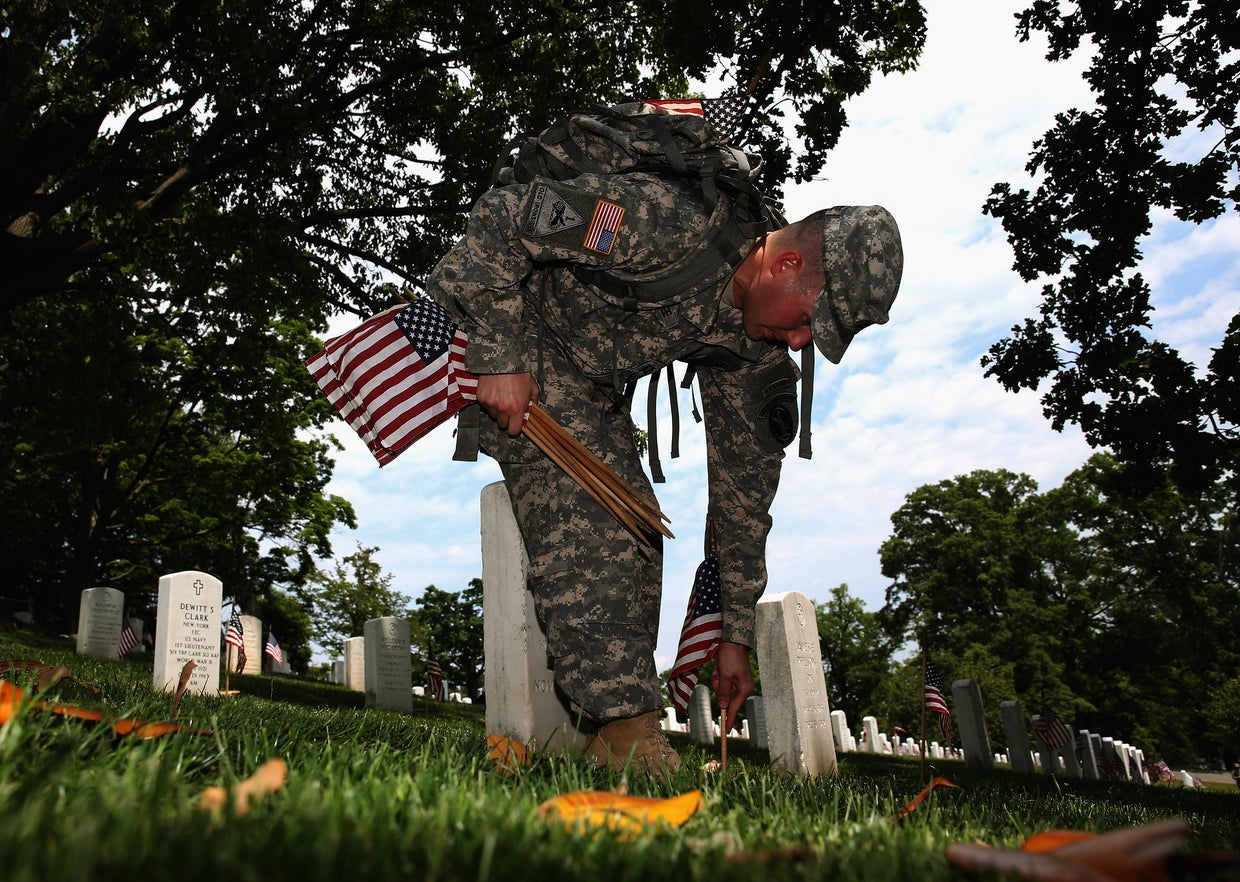 Honoring fallen service members