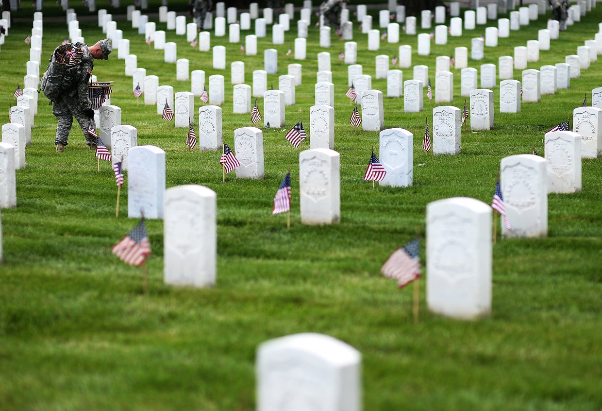 Honoring fallen service members