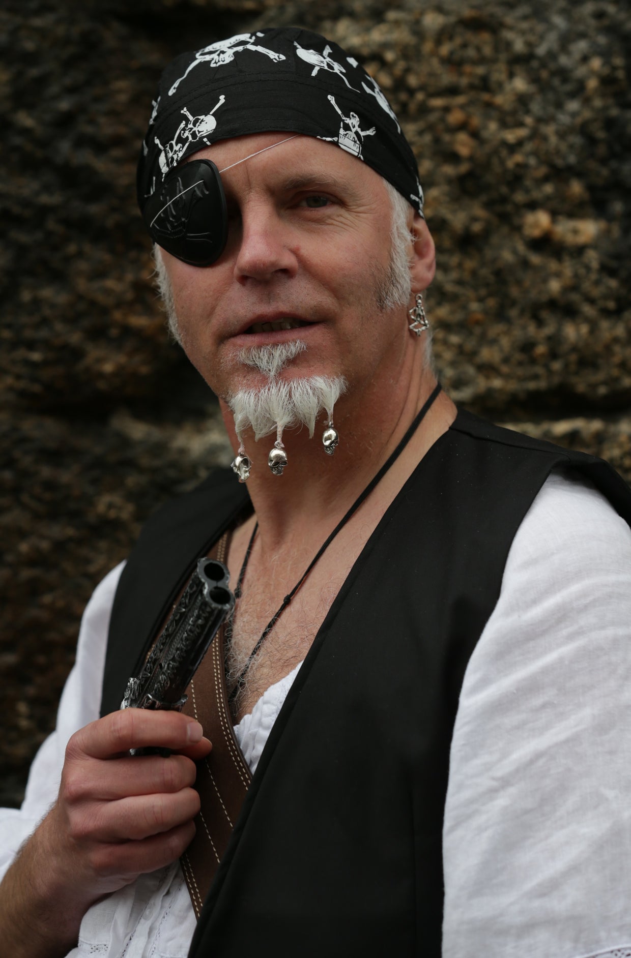 Pirates gather to break world record