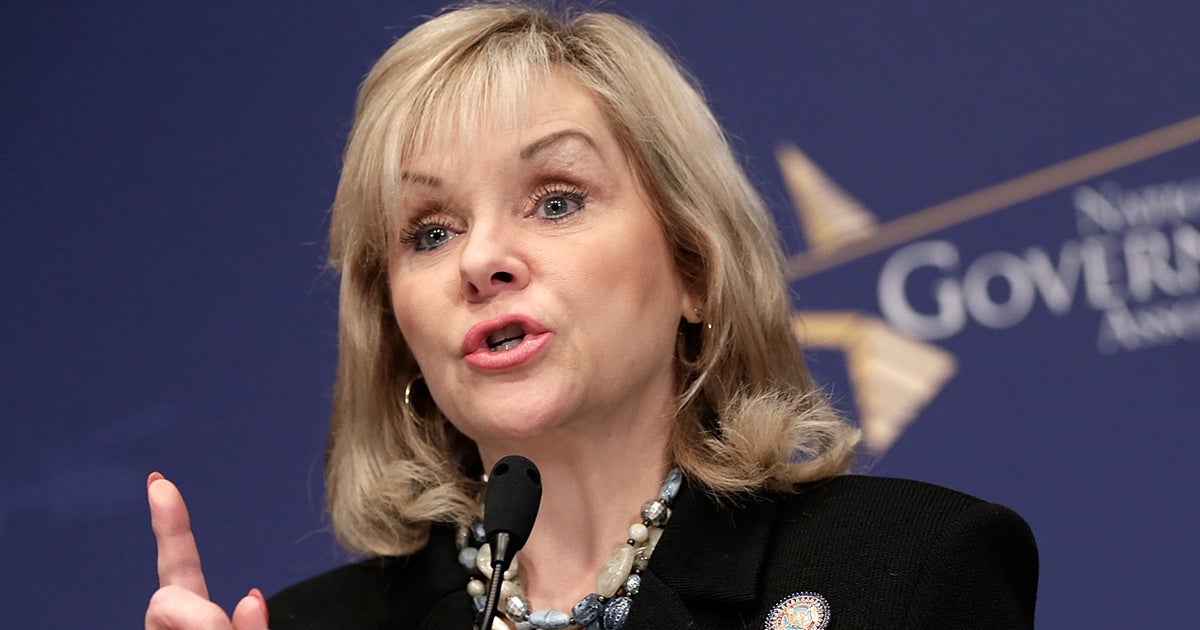 Common Core repeal in Oklahoma signed by Governor Mary Fallin - CBS News
