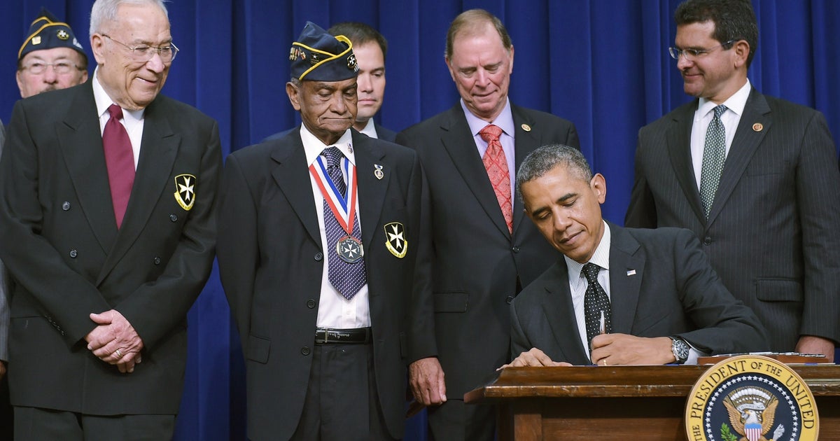 Obama signs bill honoring Puerto Rican troops - CBS News