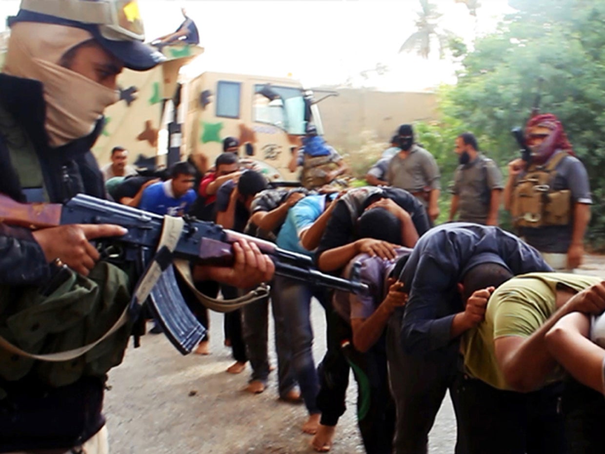 Jihadists on the move in Iraq with weapons, hashtags - CBS News