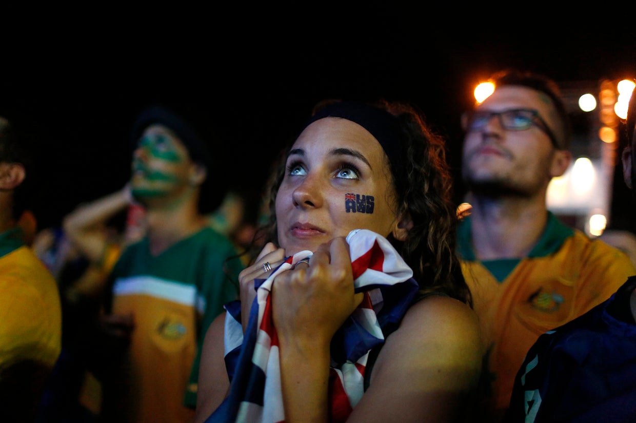 Fans worldwide watch World Cup