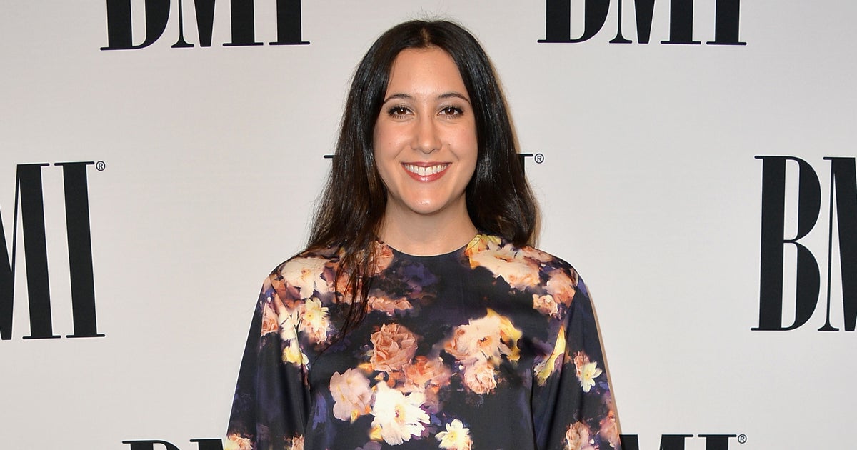 Vanessa Carlton welcomes a daughter - CBS News