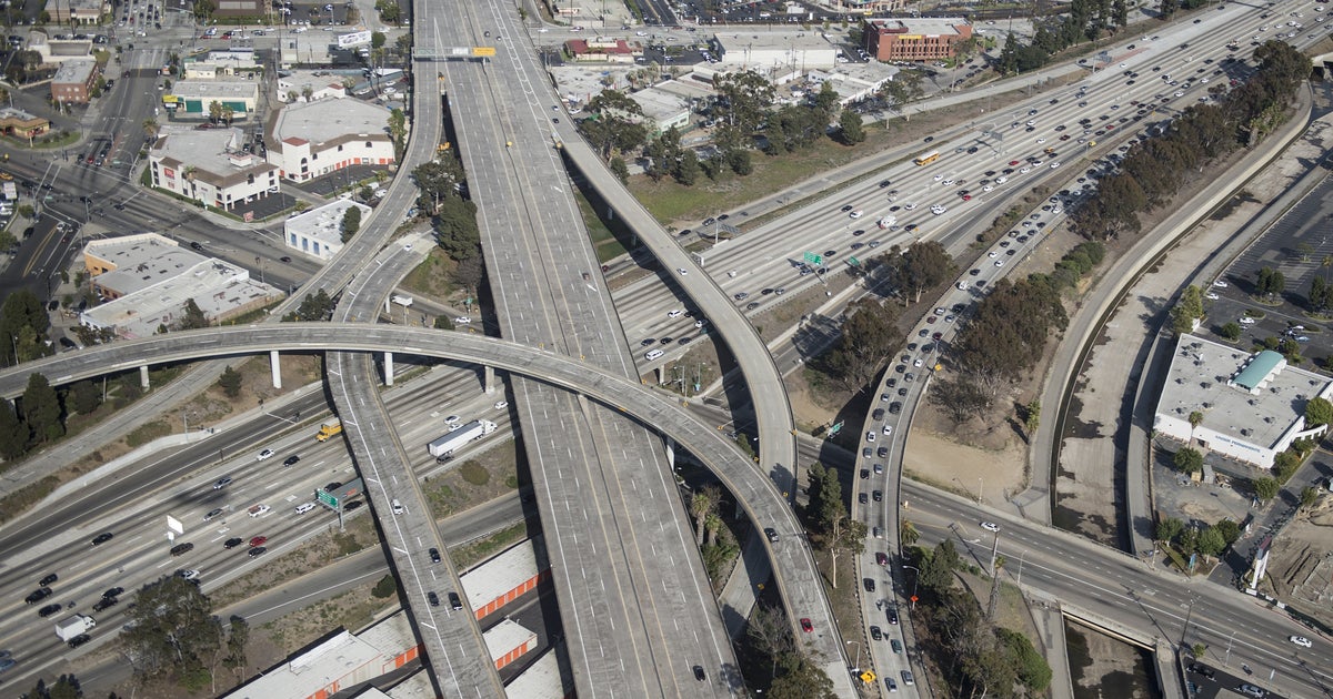 Can Congress overcome gridlock to replenish Highway Trust Fund? - CBS News