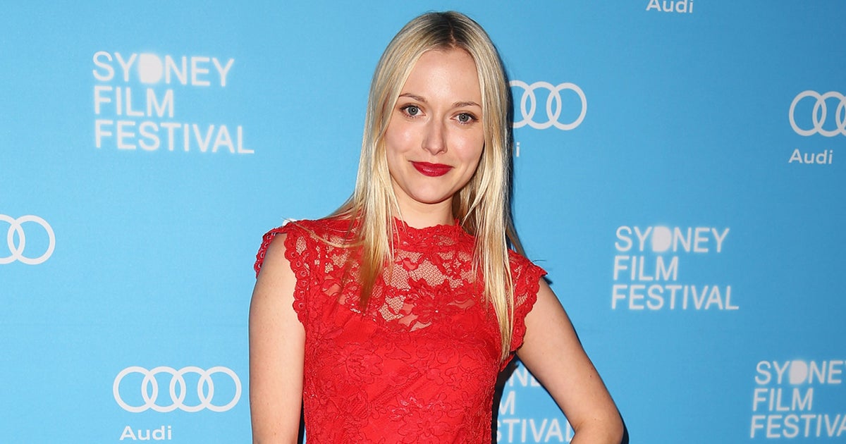"Once Upon a Time" casts Elsa from "Frozen" - CBS News