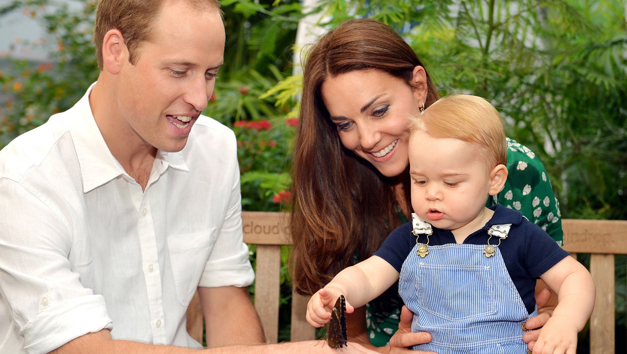 Royals release new Prince George photos for first birthday - CBS News