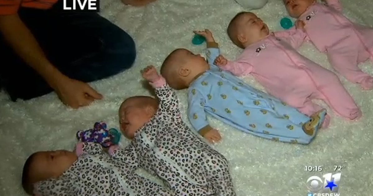 "Fab Five" quintuplets go home after 4 months - CBS News
