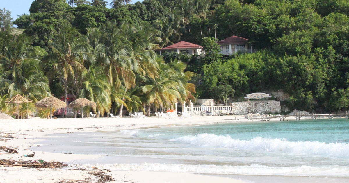 Haiti looks to welcome back tourists - CBS News