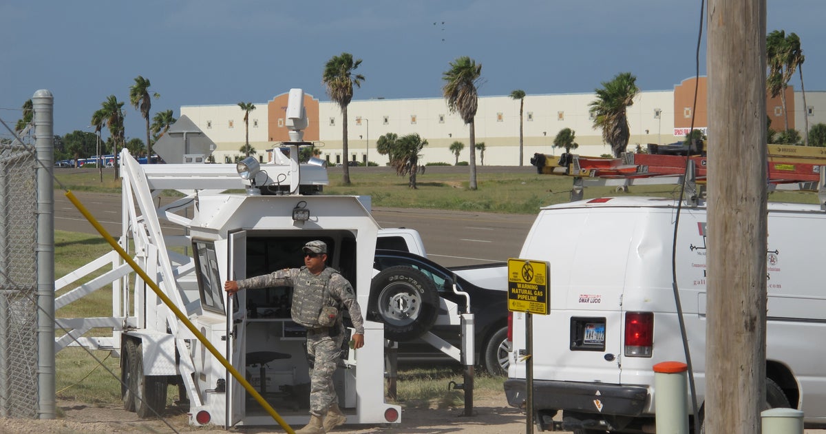 First National Guard troops at Texas-Mexico border - CBS News
