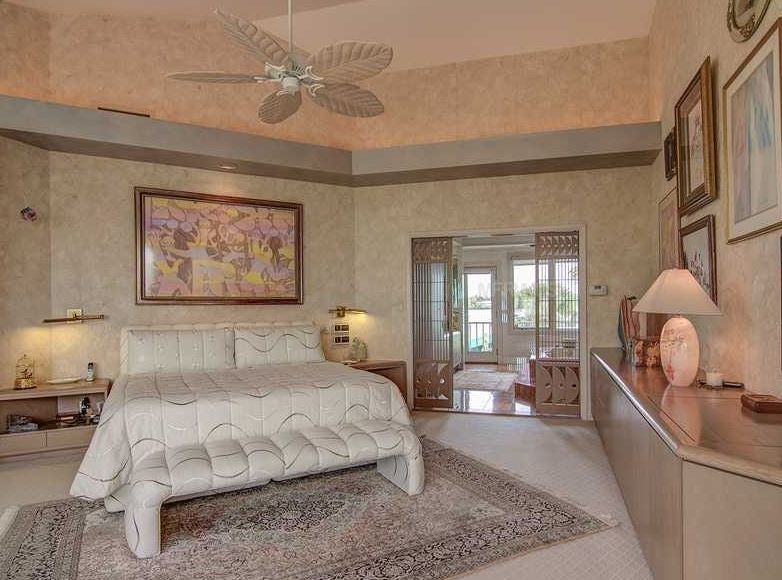 8 remarkably retro "time capsule" homes