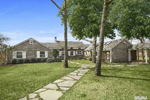 10 celebrity homes on the market