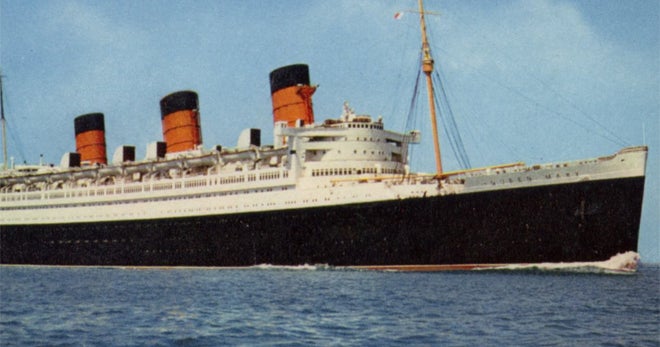 A salute to the Queen Mary - CBS News