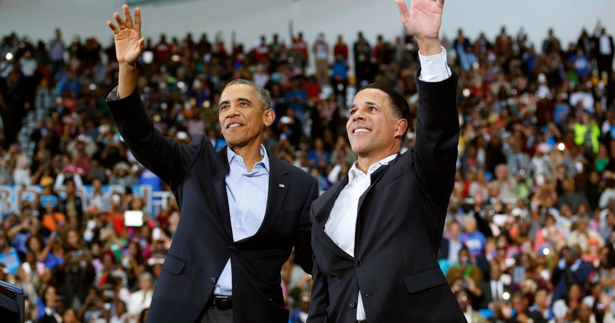 Obama holds first public campaign rally of 2014 - CBS News
