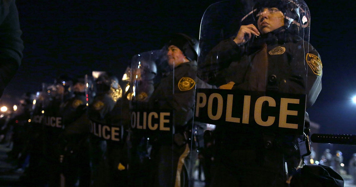 Justice Department investigating police practices in Ferguson - CBS News