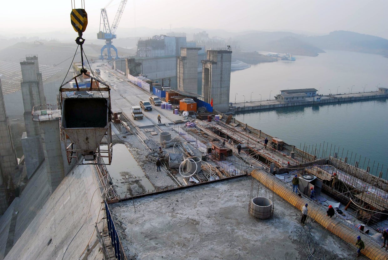 China turns to drastic measures to avoid water crisis - CBS News