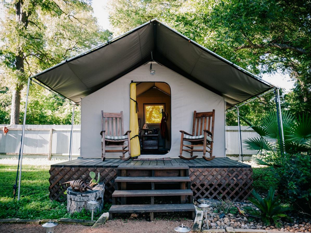 Fighting homelessness one tiny roof at a time