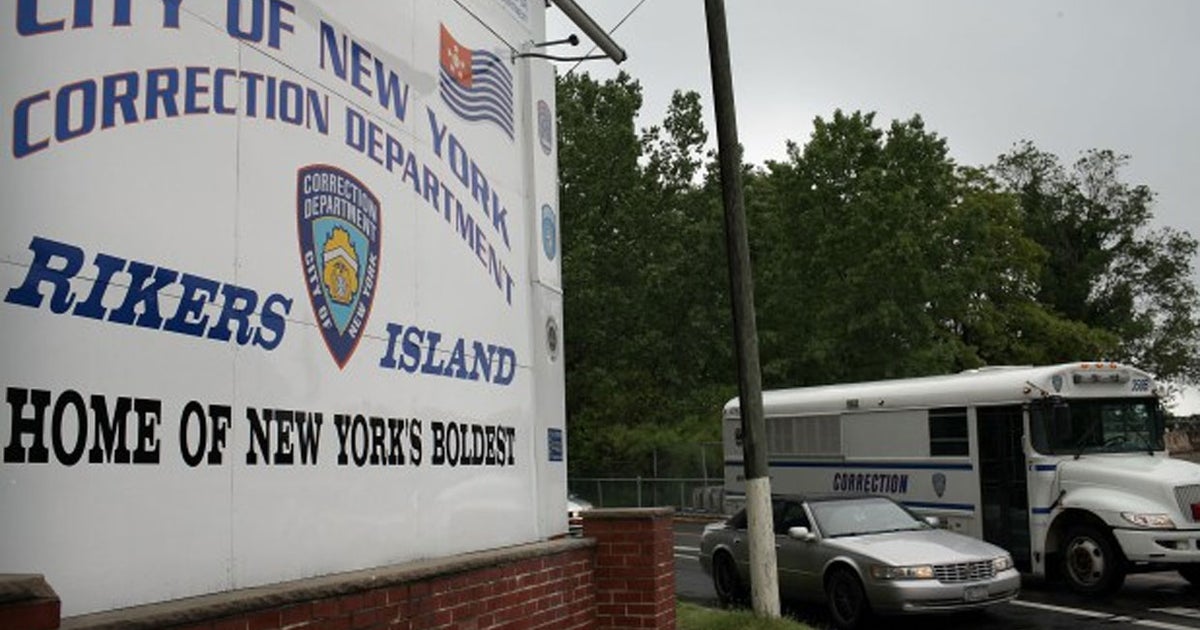 Guard, ex-guard arrested in 2012 death of Rikers inmate Ronald Spear ...