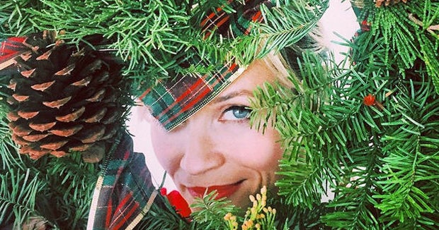 Stars share holiday cheer on Christmas - CBS News