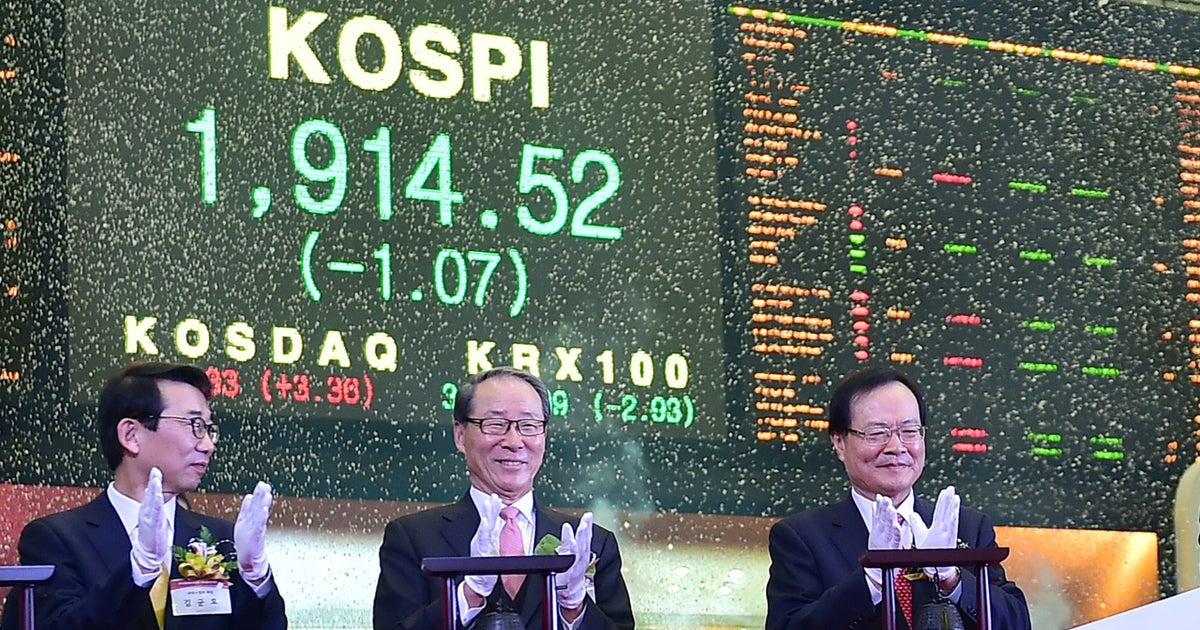 World stocks higher on first day of 2015 trading - CBS News
