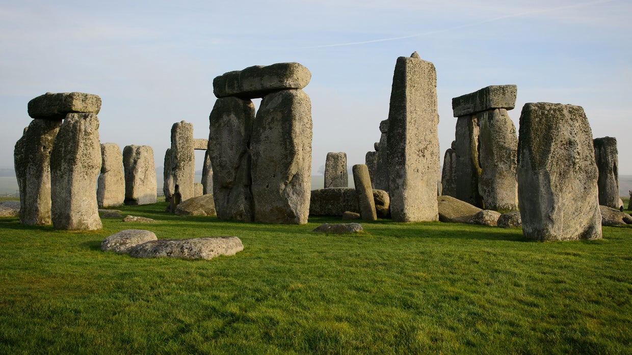 Uncovering the long-hidden secrets of Stonehenge - CBS News