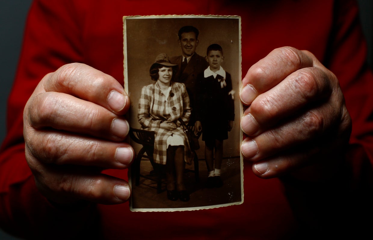 Auschwitz survivors tell their story 70 years later
