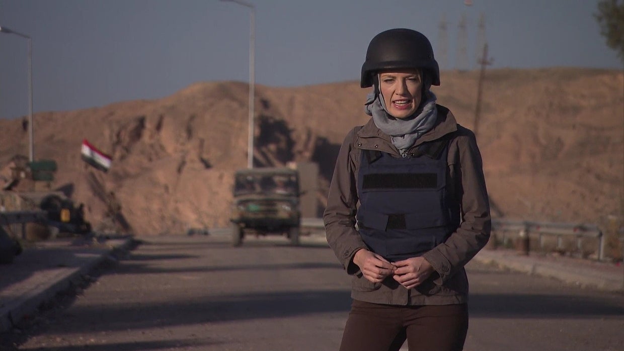 Armed with U.S. weapons, infamous militia beating ISIS - CBS News