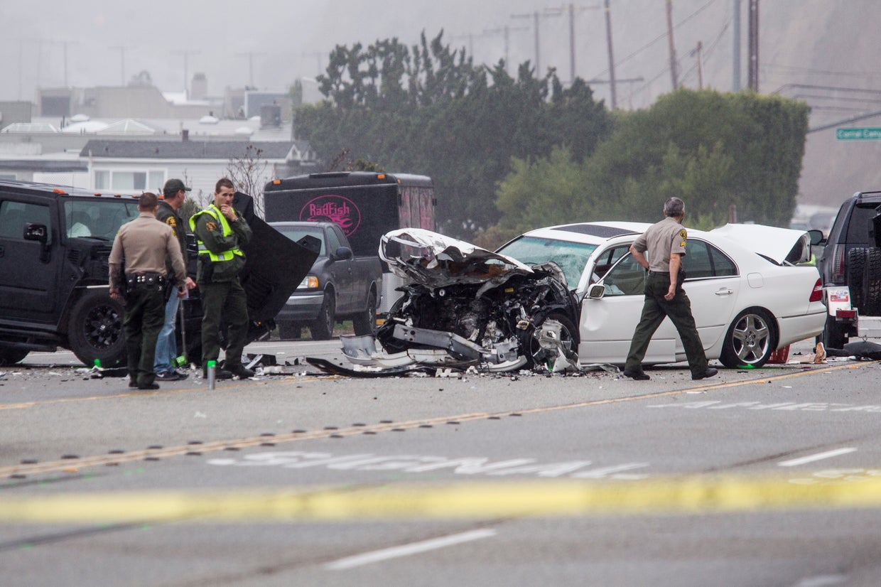 Prosecutors decline to charge Caitlyn Jenner in fatal crash - CBS News