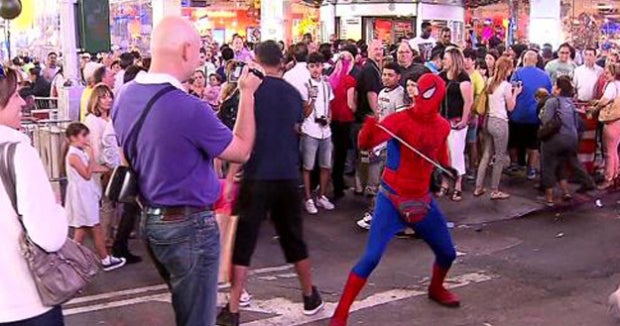 Charges dropped against costumed Spider-Man accused of punching cop ...