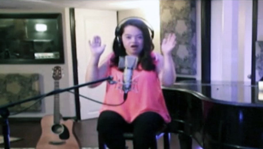 Canadian teen with Down syndrome a YouTube star - CBS News