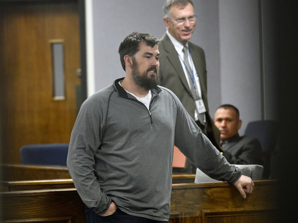 Marcus Luttrell, "Lone Survivor" Navy SEAL, issues warning to Chris ...